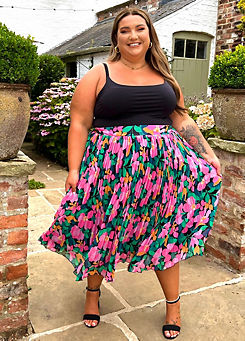 Plus Size Skirts | Sizes 14 - 32 | Curvissa | UK