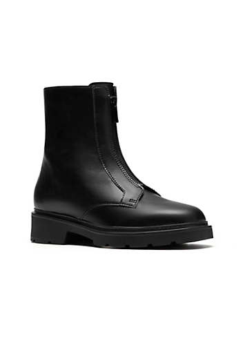 Clarks Collection Black Leather Lauryl Zip Boots | Curvissa