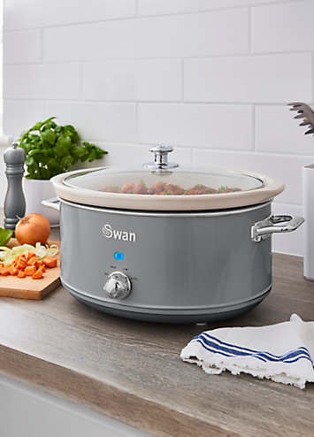 Swan SF17031GRN 6.5L Retro Slow Cooker - Grey | Curvissa