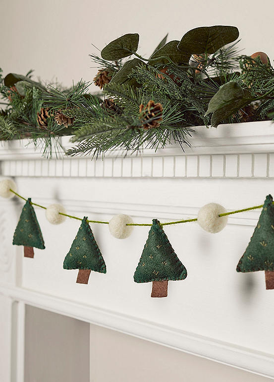 Lights4Fun Felt Tree Christmas Garland | Curvissa