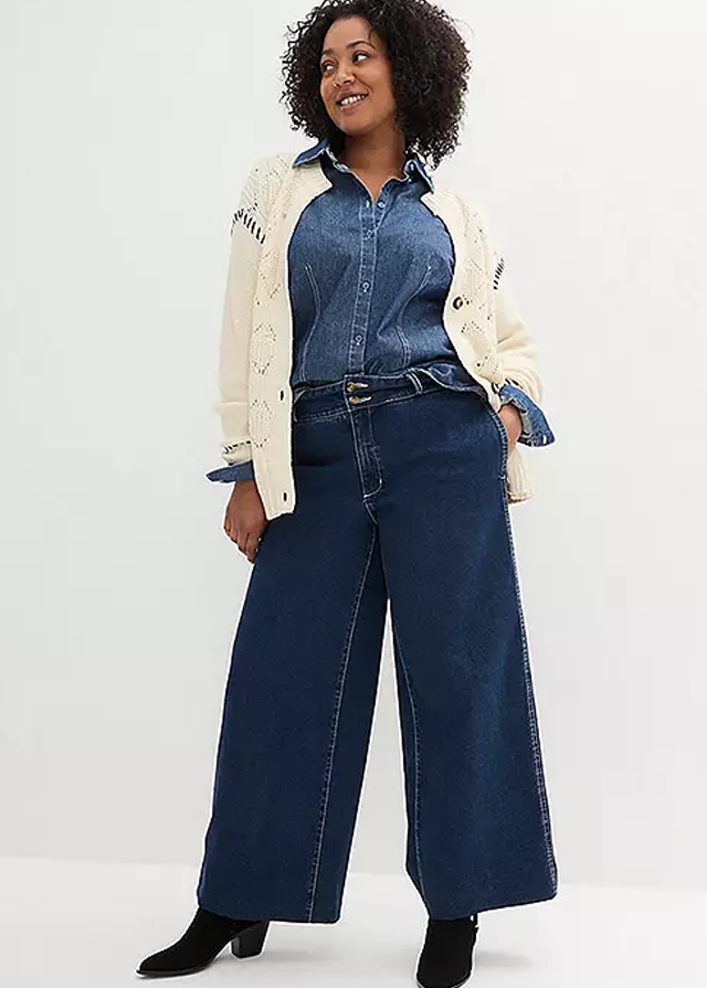 Plus Size Clothing for Women in Sizes 14-32 | Curvissa