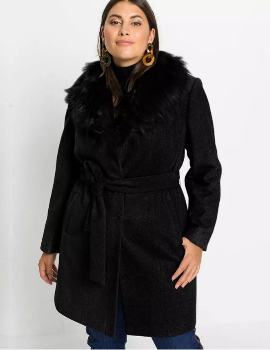Plus Size Clothing for Women in Sizes 14-32 | Curvissa